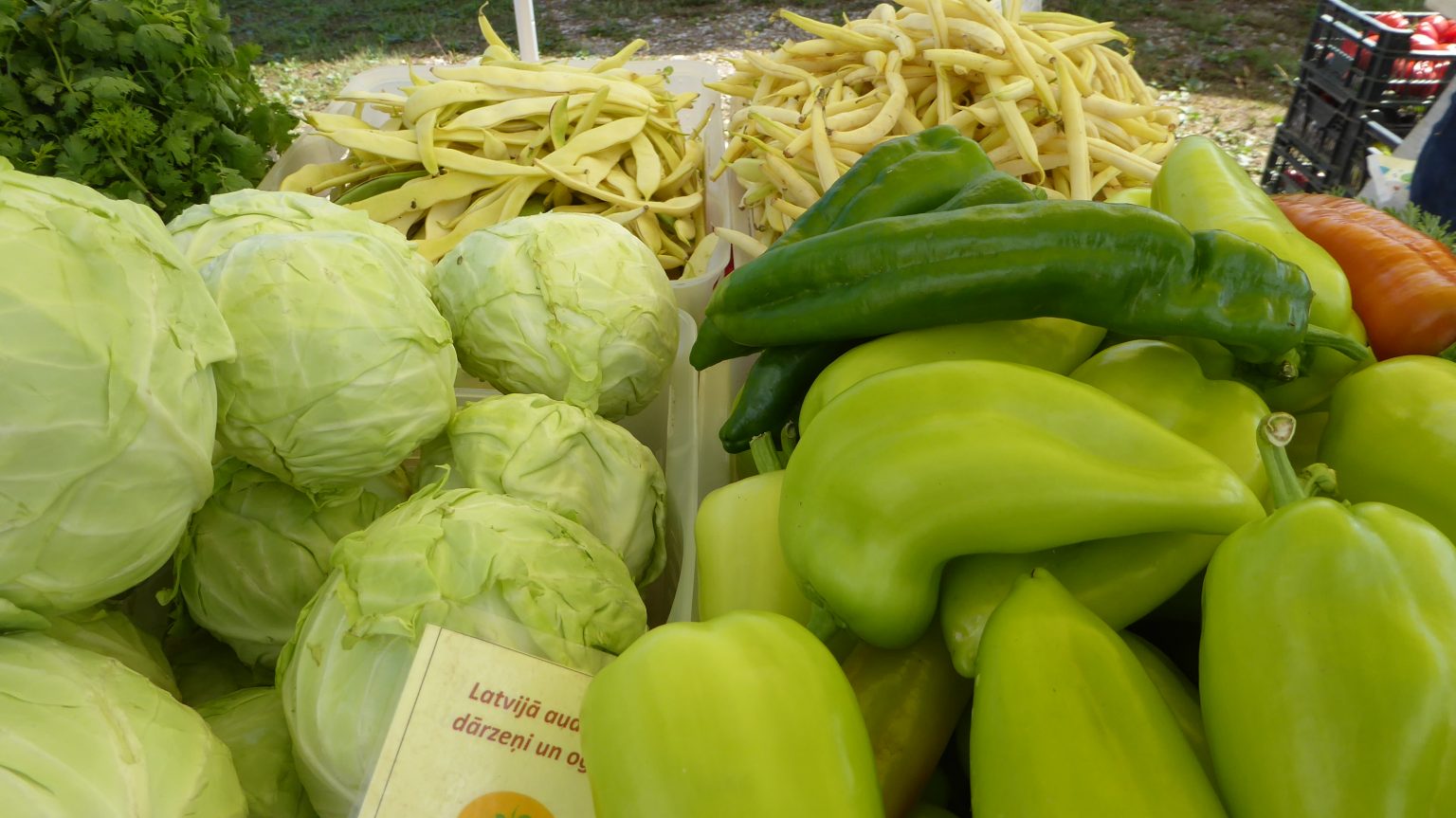 Slow Food Straupe tirdziņš – TIKAI Straupes Zirgu pastā – Meklējiet mūs ...